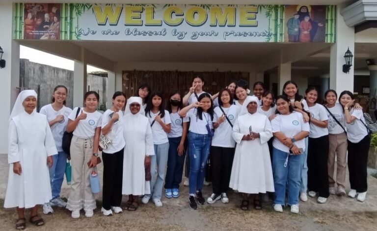 Youth encounter in Pampanga - Little Sisters of the Poor